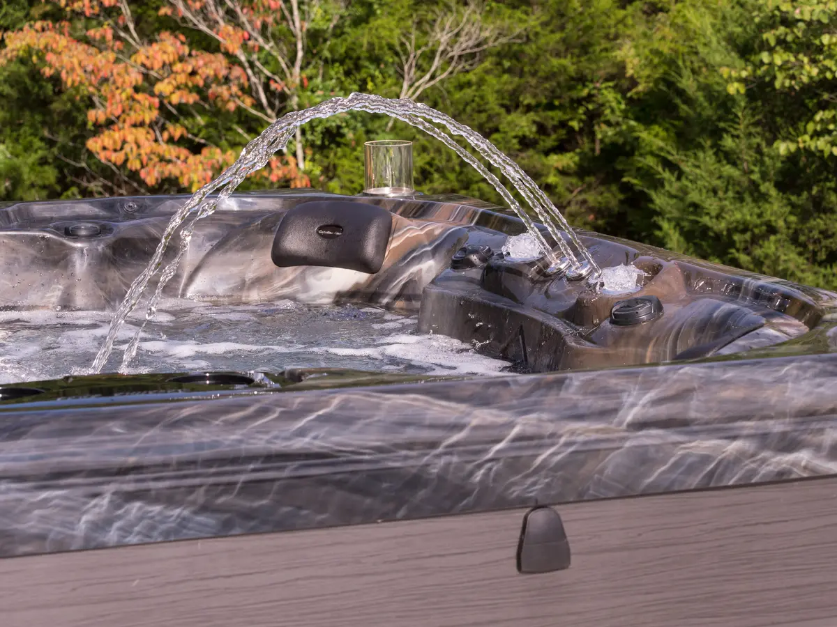 Hot Tubs and Spas For Sale in Springfield | Features in Spa Systems ...